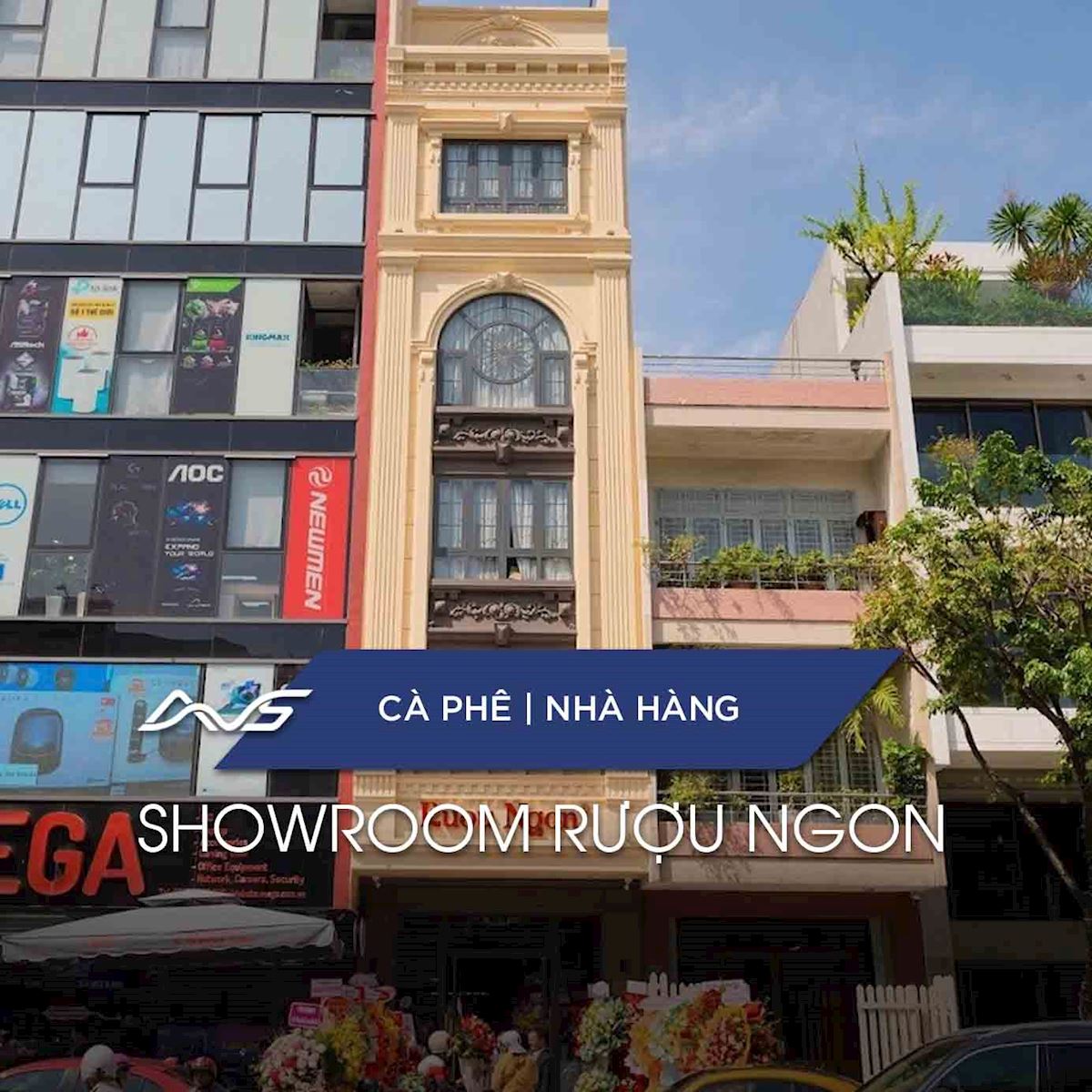 Showroom Rượu Ngon: Hệ âm thanh nhạc nền Bose FreeSpace FS2C và hệ âm thanh biểu diễn chuyên ...